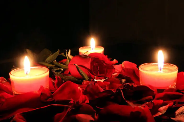 HECHIZOS DE AMOR » Los 23 Más Efectivos Y PODEROSOS